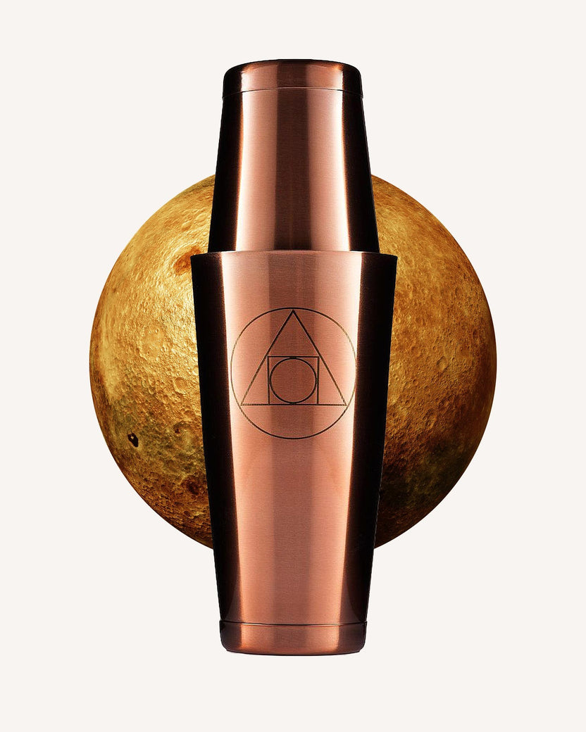 The Alchemist Cocktail Book: Master the dark arts of mixology